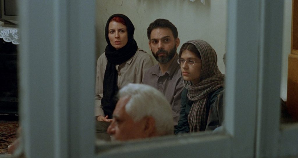 A Separation movie review & analysis (2011) - Cinelysium