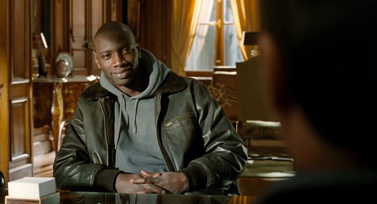 The Intouchables movie review & analysis (2011) - Cinelysium